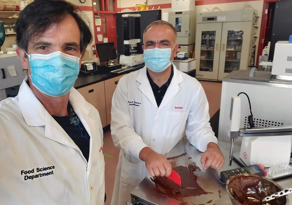 Simplifying the sweet science of chocolate making
